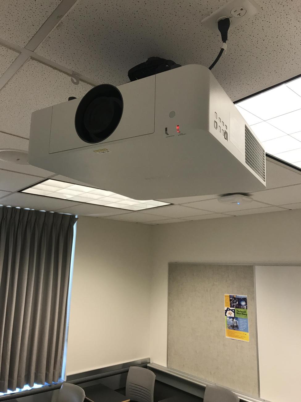 projector.jpg | Southern Connecticut State University